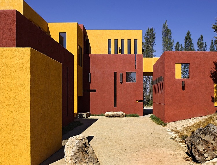 Colorful Residence by House + House Architects | HomeAdore