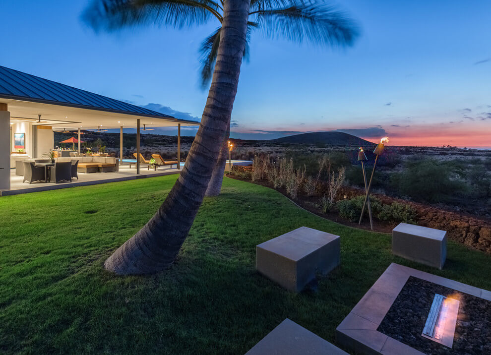 Kukio Residence by Nicholson | HomeAdore