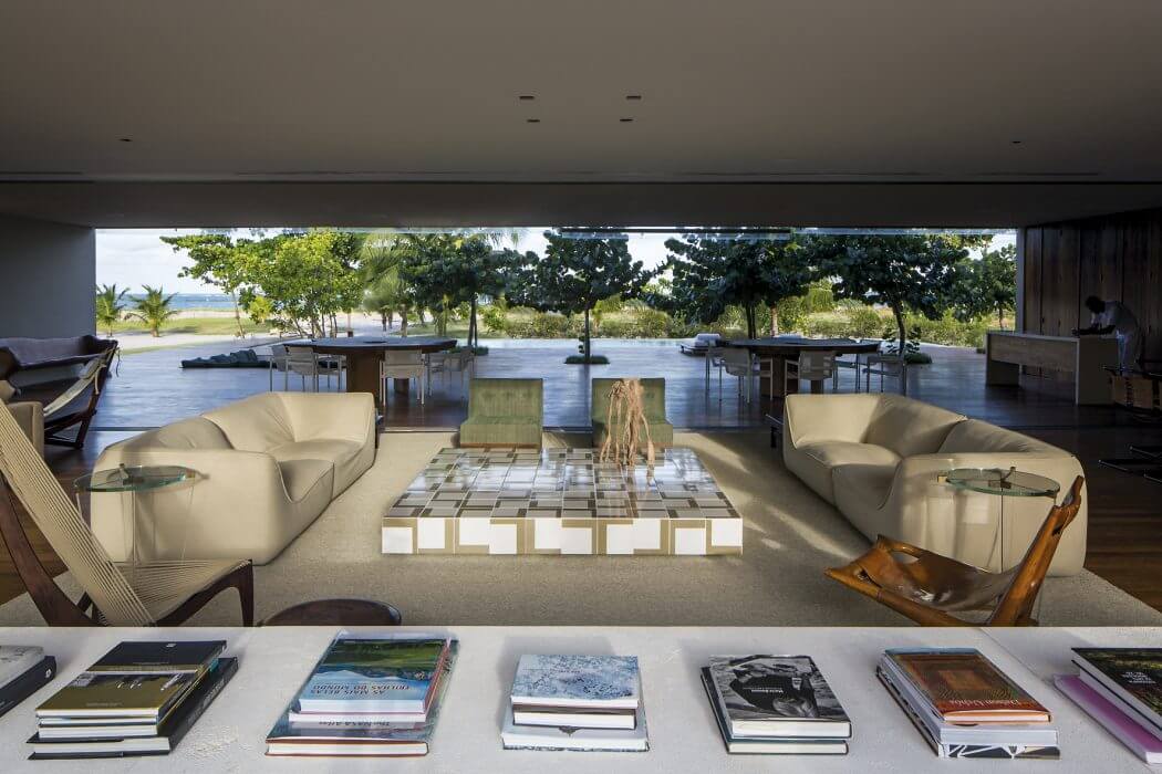 TM House by Studio Arthur Casas | HomeAdore