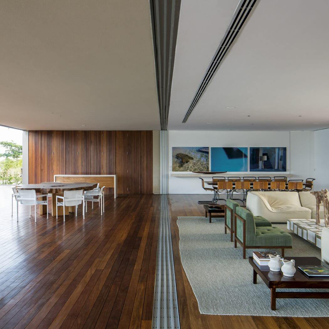 TM House by Studio Arthur Casas | HomeAdore