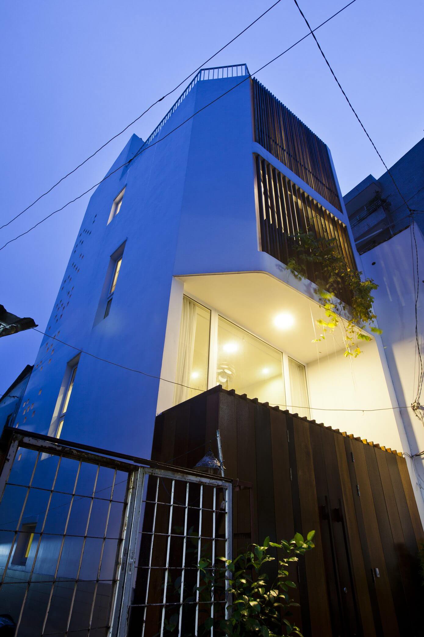 019-micro-town-house-mm-architects | HomeAdore