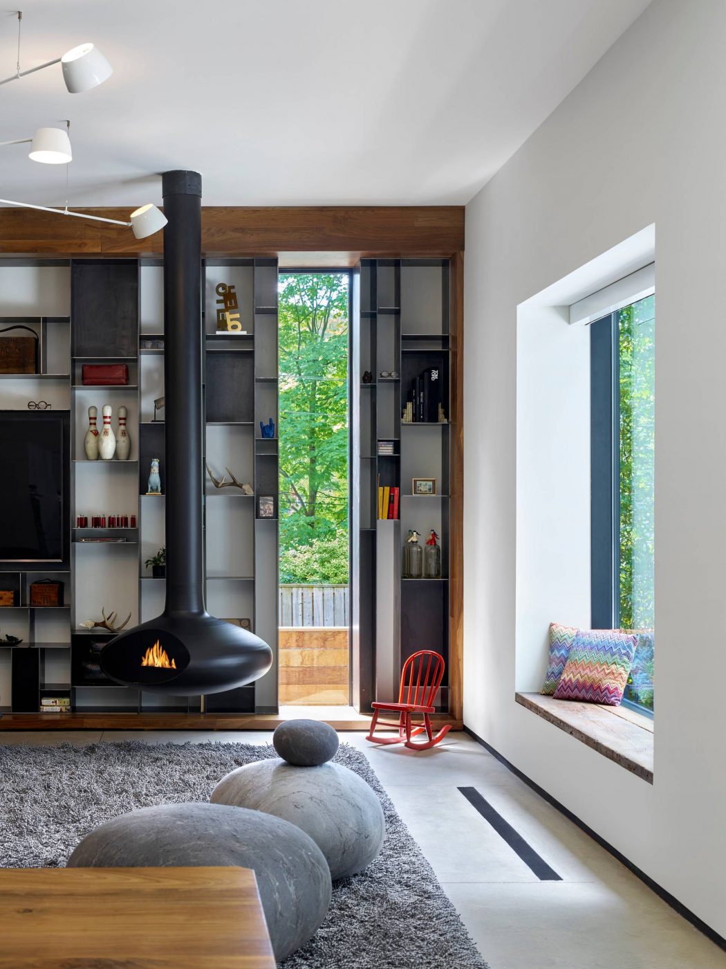 Bilateral House by Commute Design | HomeAdore