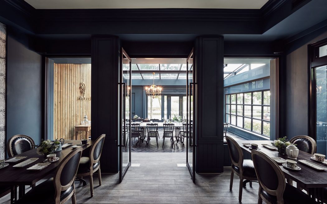 In’s Cafe by Ris Interior Design | HomeAdore