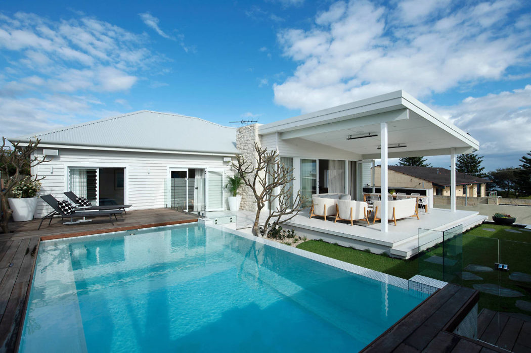Trigg Beach House by David Wilkes Design | HomeAdore
