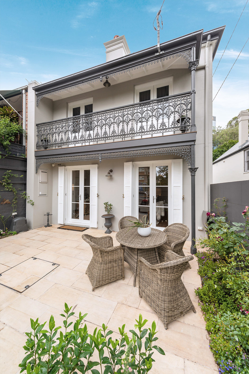 Heritage Terrace by BJB Architects | HomeAdore