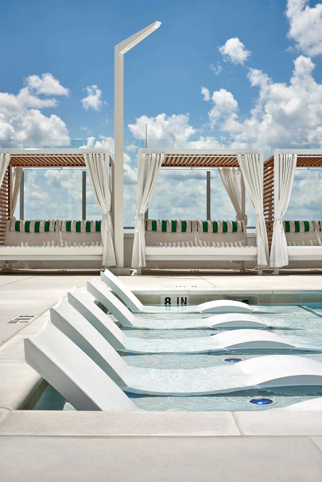 Inspiring Apartment by Michael Habachy | HomeAdore