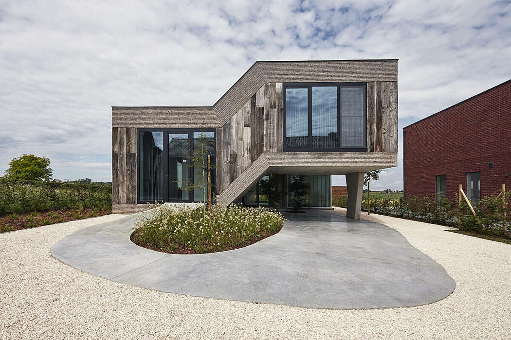 House Battlefield by Guerrilla Office Architects | HomeAdore