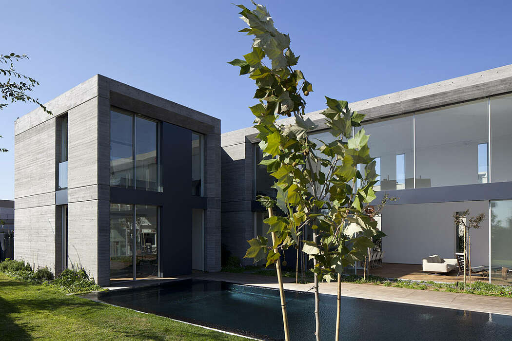 House in Tel Aviv by Anderman Architects | HomeAdore