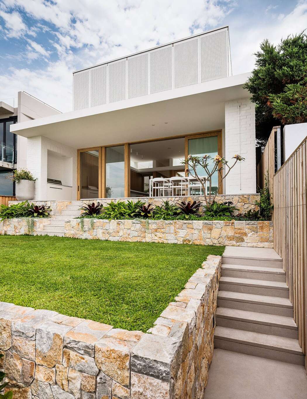 Coogee House by Madeleine Blanchfield Architects | HomeAdore