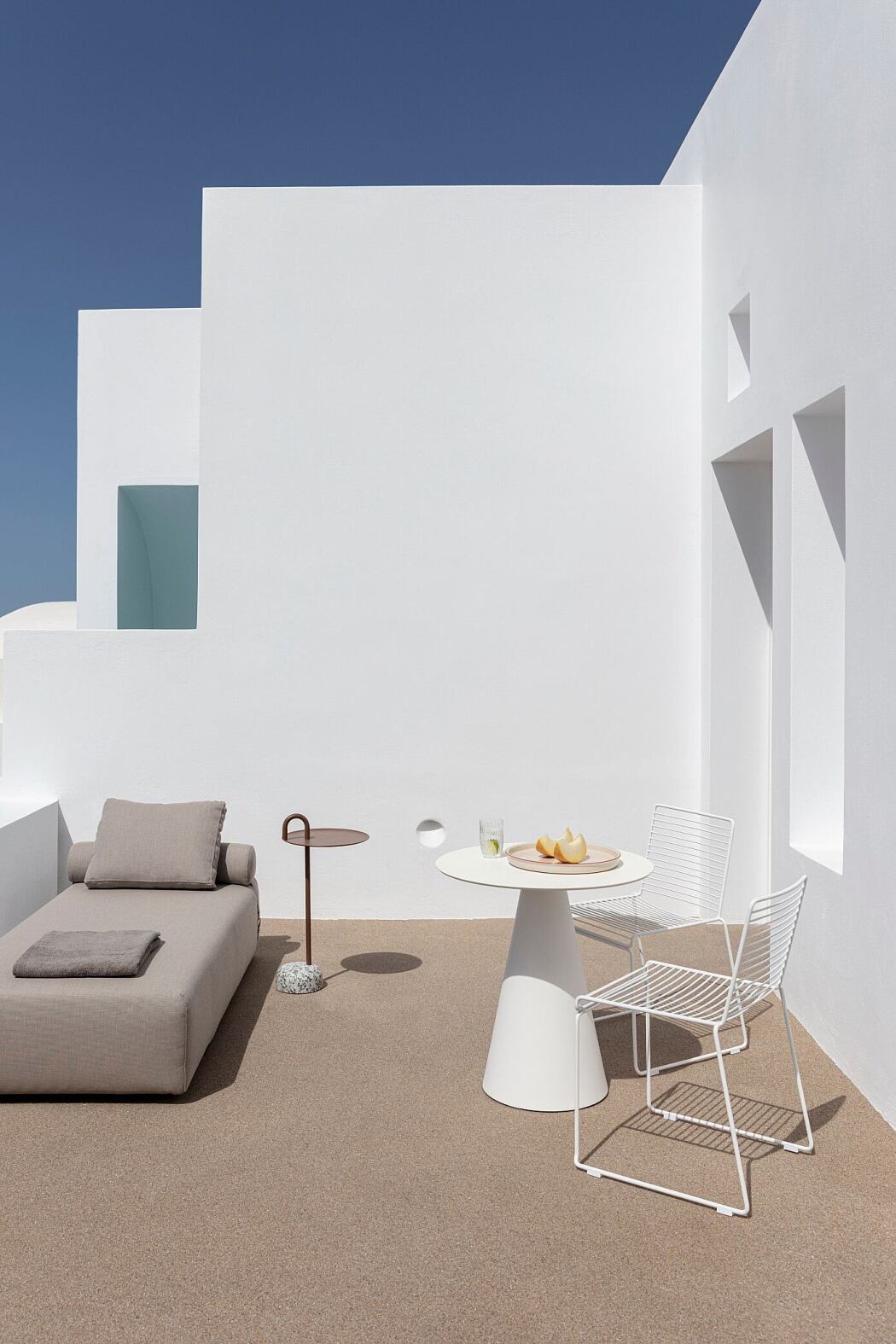 Two Summer Residences by Kapsimalis Architects | HomeAdore