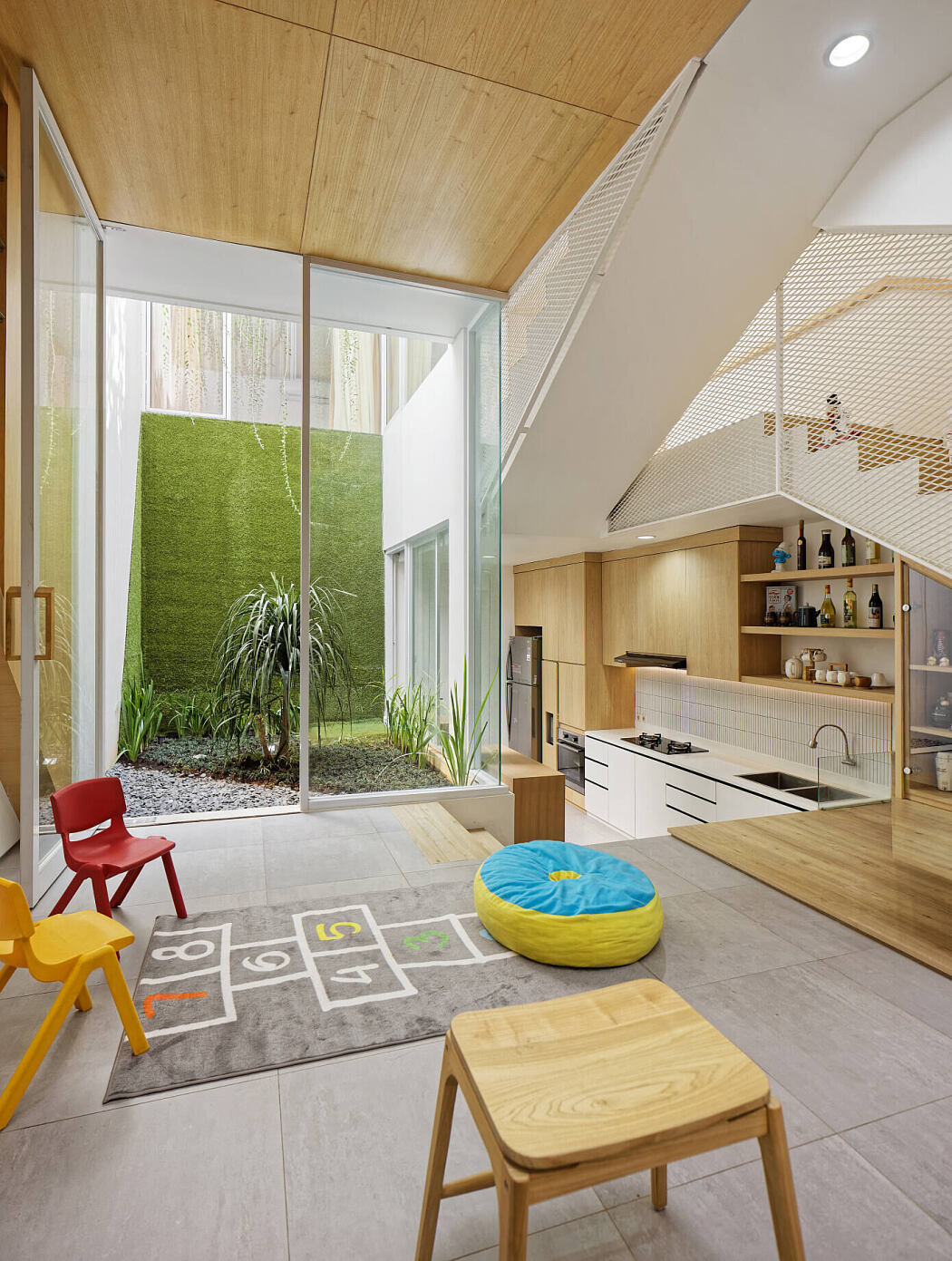 Trow House by Delution | HomeAdore