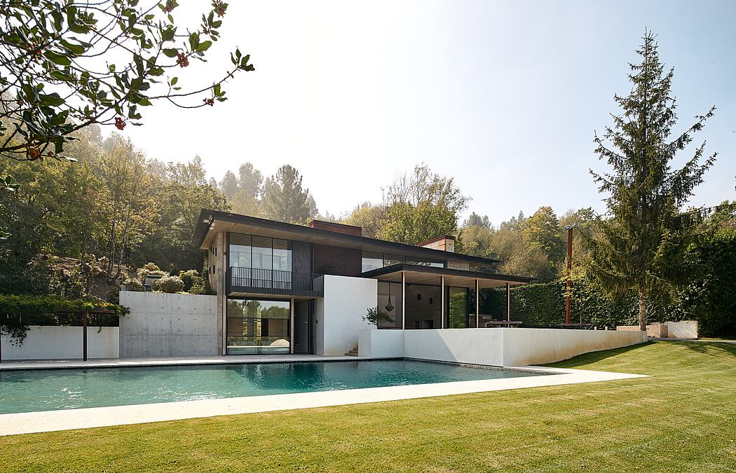 The Pool House by Studio Nicholas Burns | HomeAdore