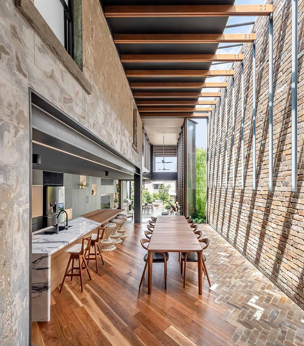 ZZ Top House by CplusC | HomeAdore