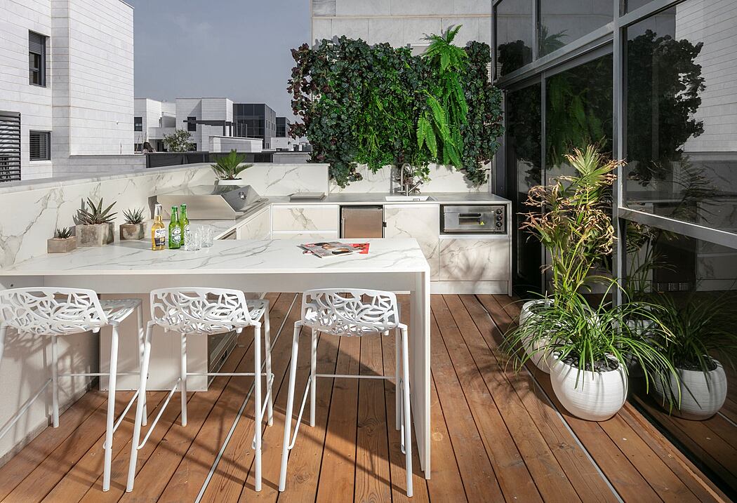 The Famous Couple by Roy Levi | HomeAdore