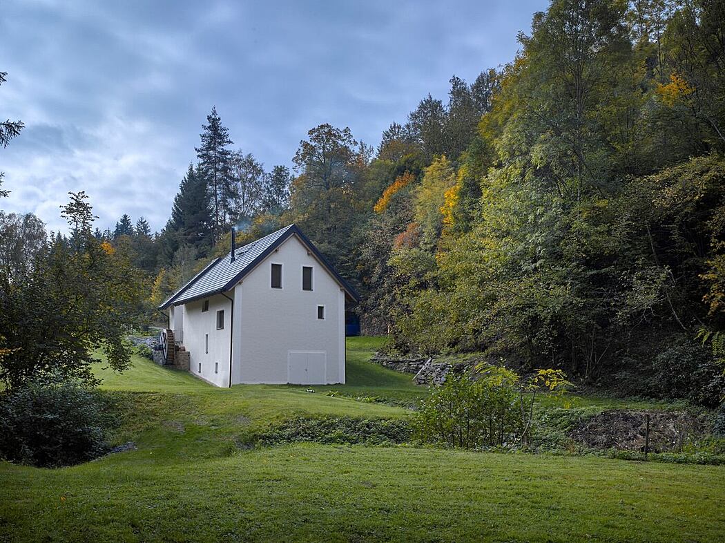 Renovation of a Mill and its Conversion into Housing by Stempel & Tesar ...