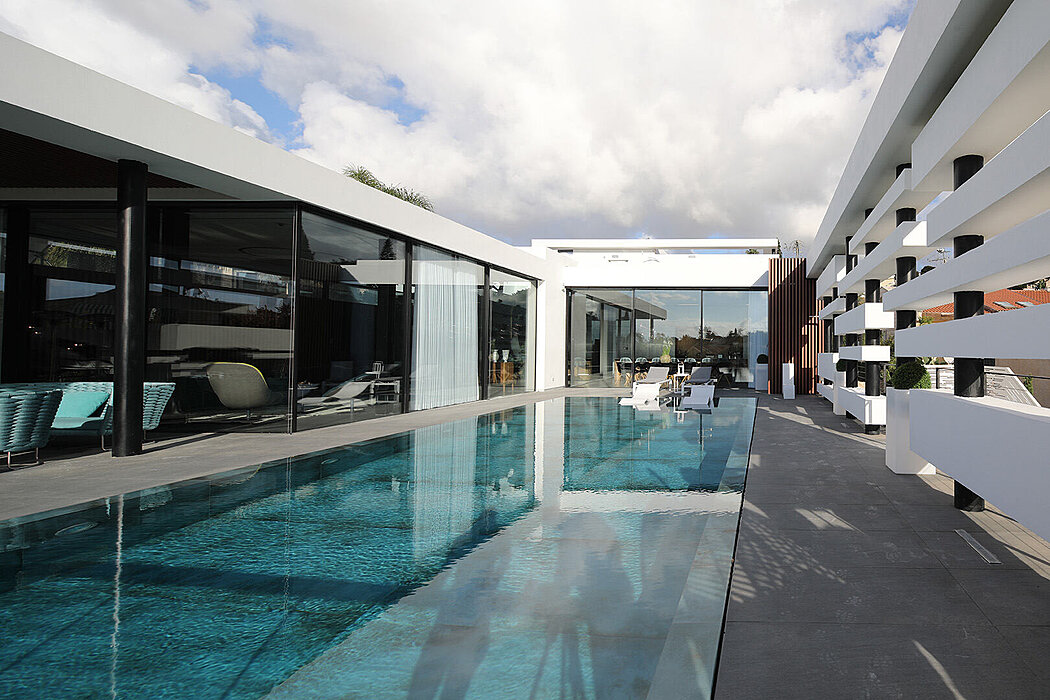 The Revealing House by Hila and Dan Israelevitz | HomeAdore