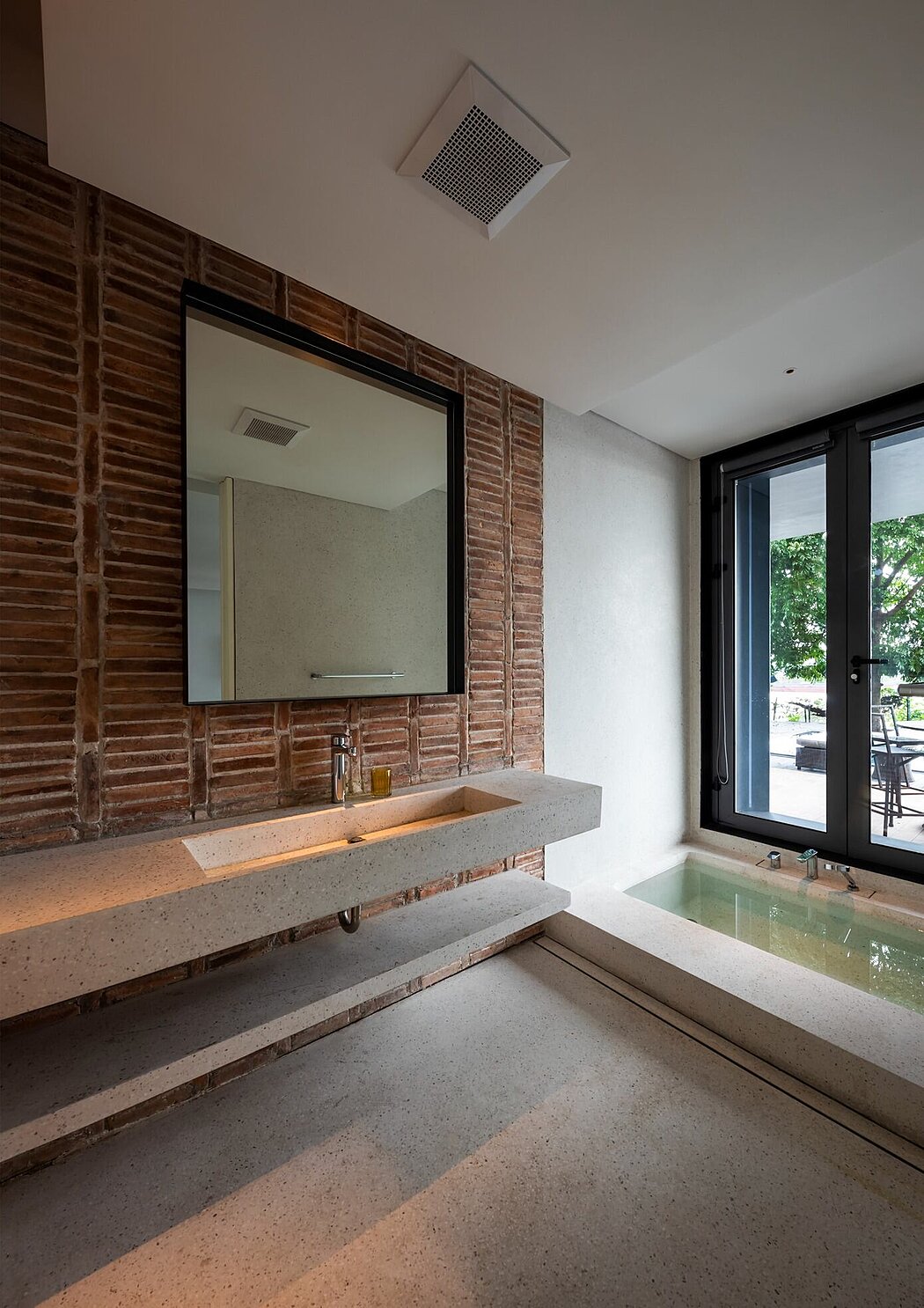 Pi House by D&P Associates | HomeAdore