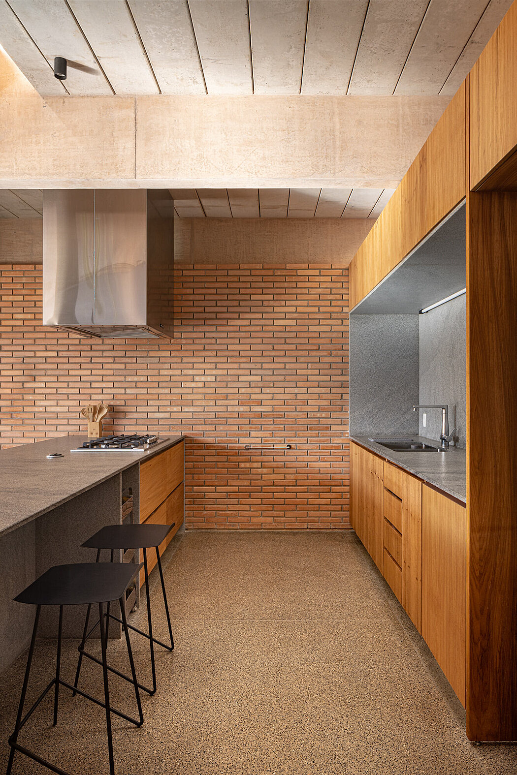 Berezowski House: A Stunning Residence in Brasilia | HomeAdore