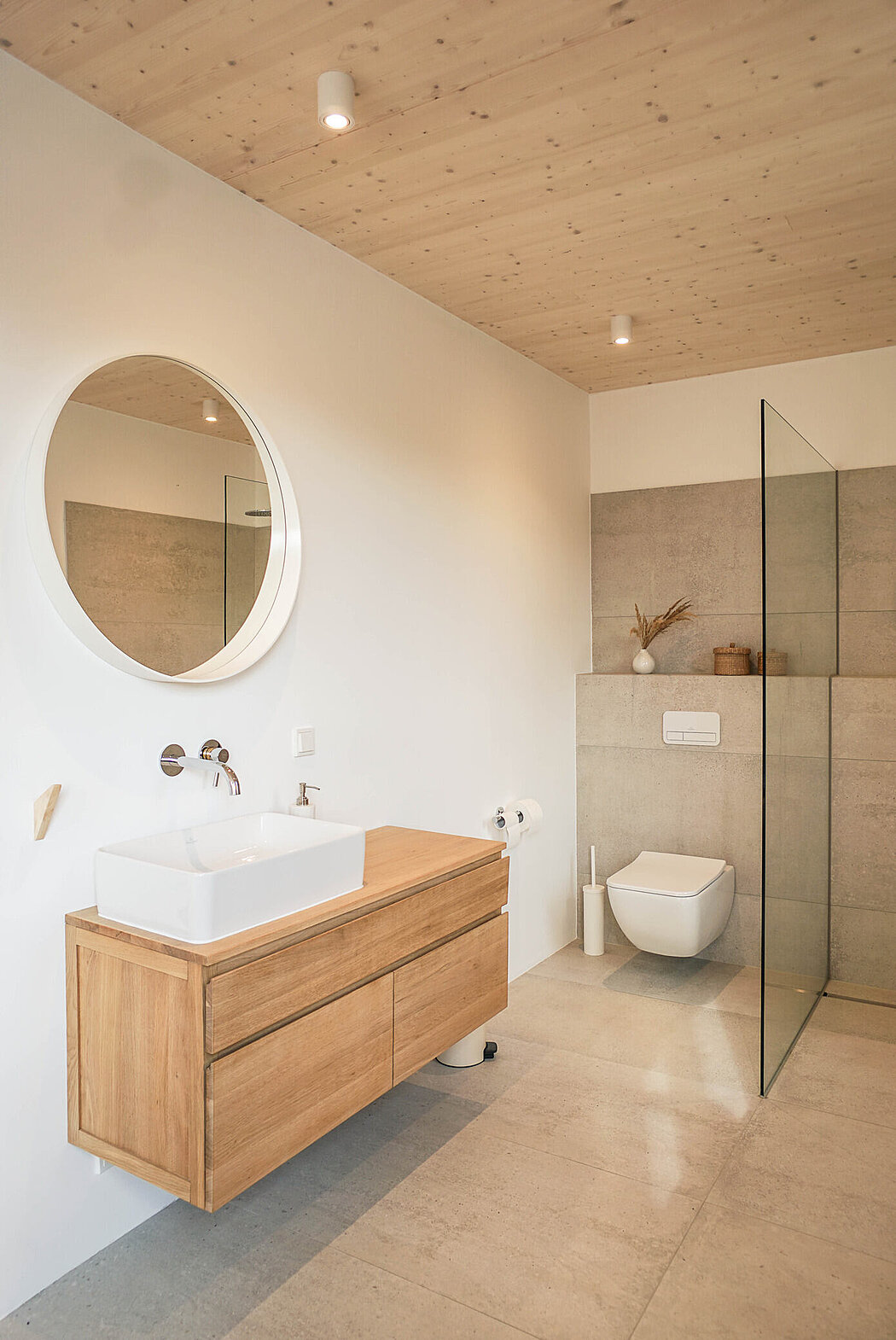 Am Sagberg: Terrace Beauty in Austria’s Scenic Purkersdorf | HomeAdore