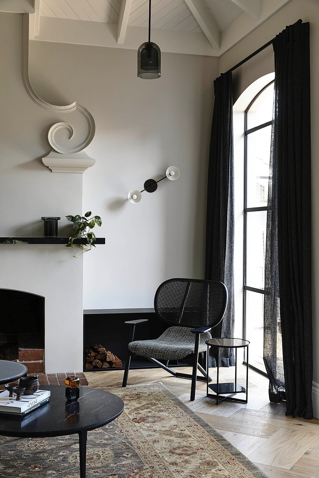 Dutch Gable House: Where Contemporary Design Meets Heritage Charm ...