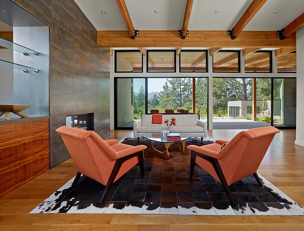 Golden Oak Residence: A Hilltop Haven by William Duff Architects ...