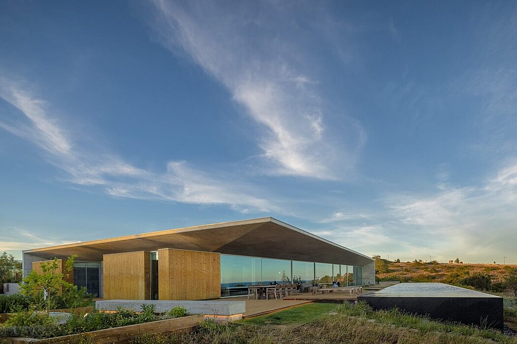 Casa Libre: Portugal’s Epitome of Seamless Indoor-Outdoor Living ...