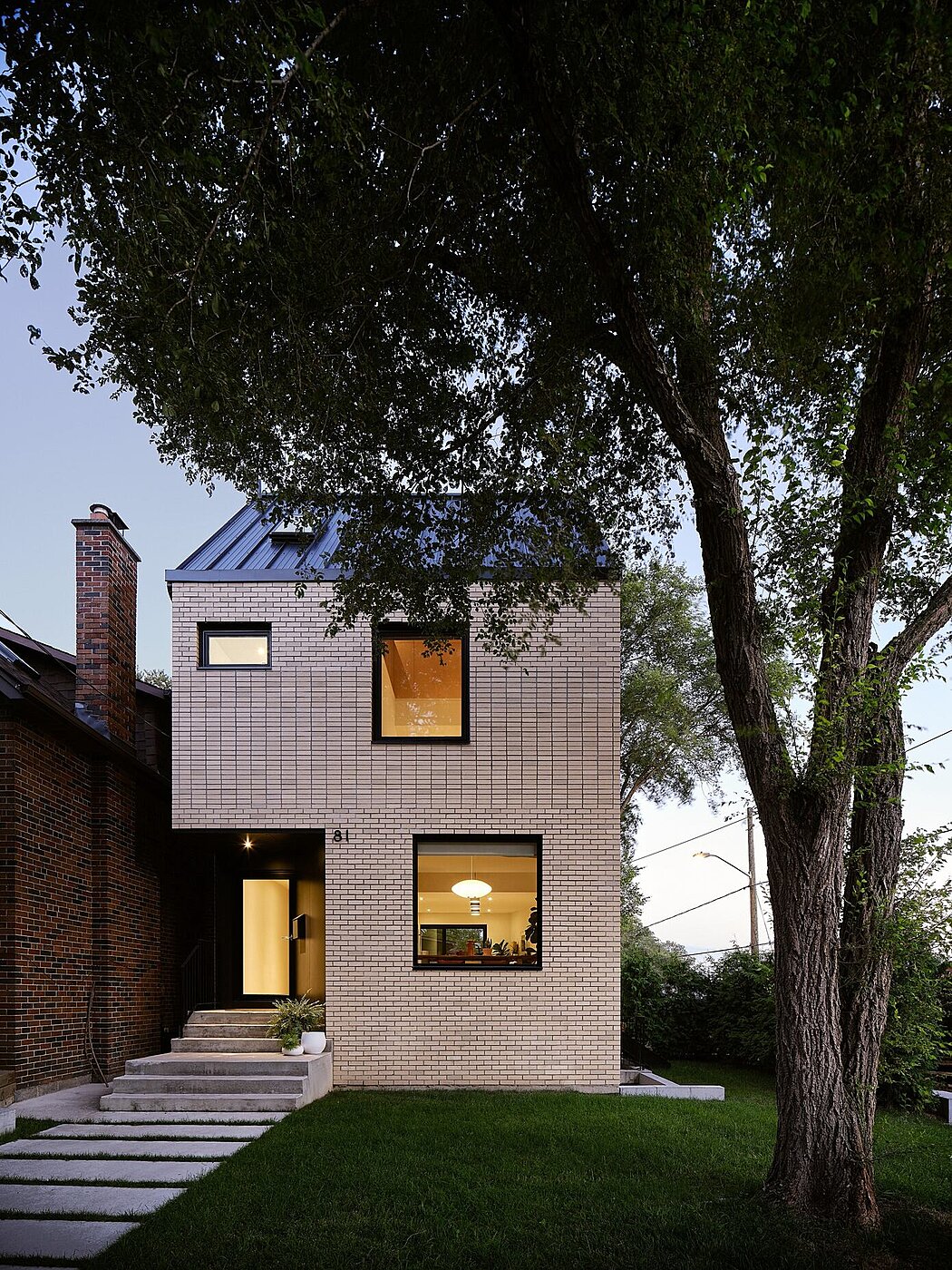 Humber Residence: A Modern Sanctuary Overlooking the Humber River ...