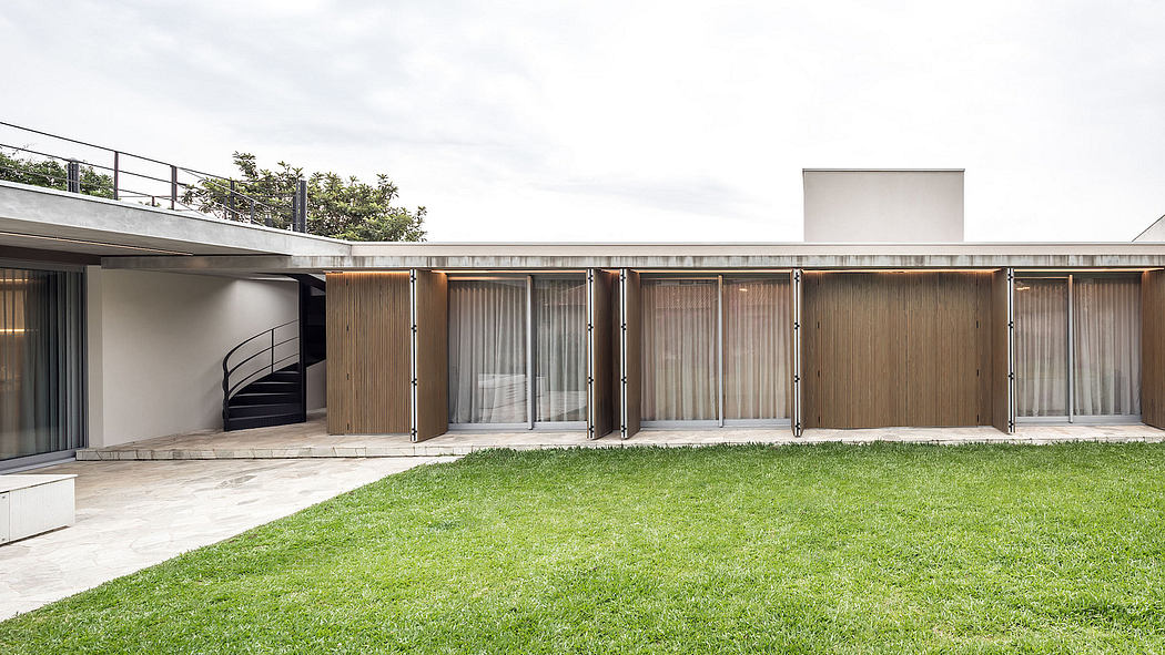 Aurora House: A One-Level Marvel in Brazilian Architecture
