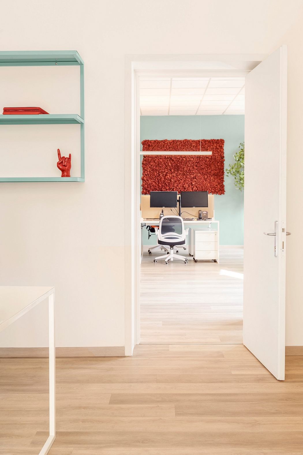 Ecom Coffee Offices in Genoa: How Color Transforms Workspaces