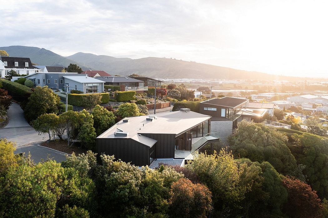 Parsons House: Breathtaking Views and Sustainable Design