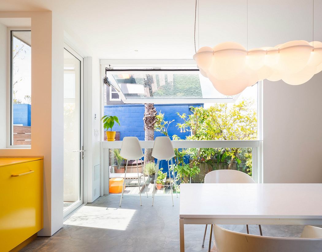 Flower House: Transforming a Family Home with Innovative Architecture