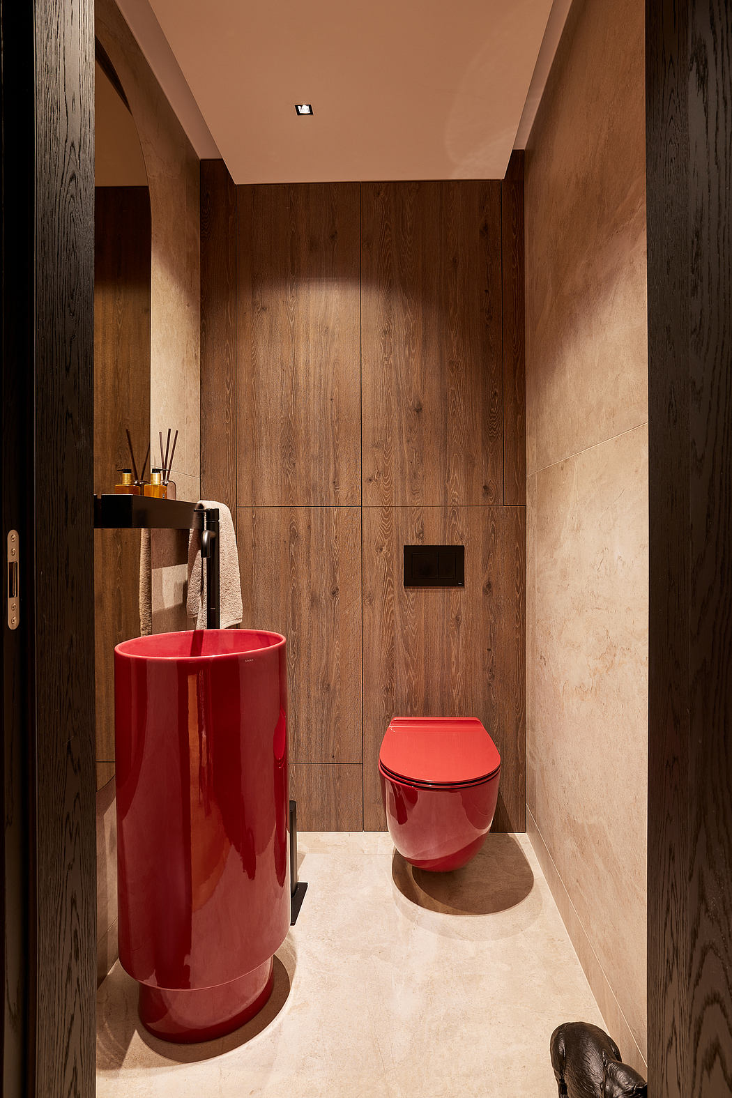 Nolio: Personalized Minimalism in Krakow Apartment